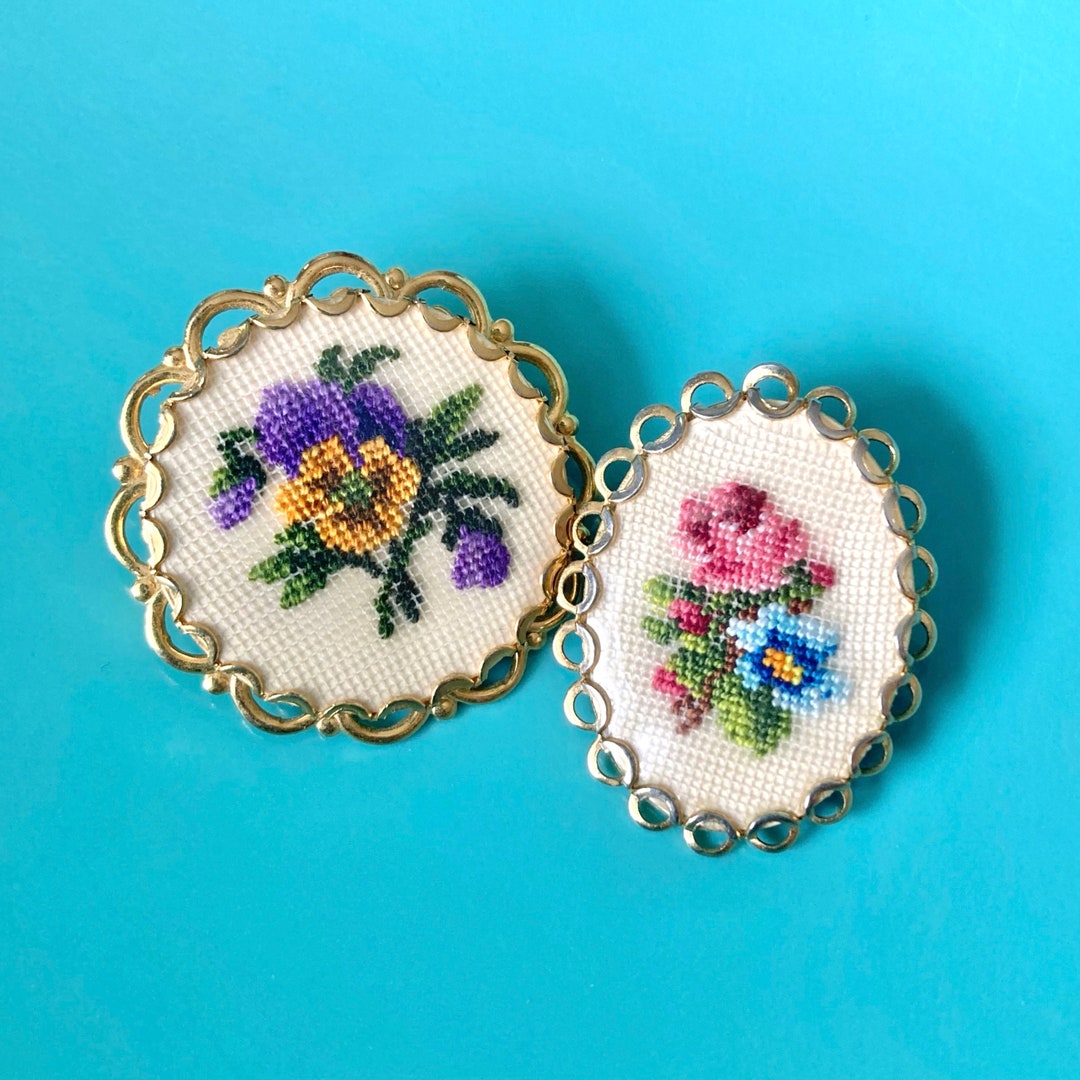 60s Vintage Petit Point Brooches Tiny Stitches Cameo Brooch Jewellery ...