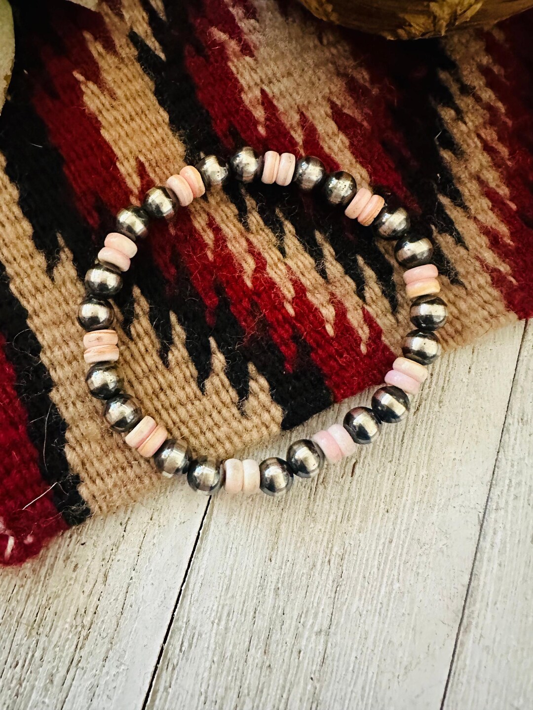 Handcrafted Queen Pink Conch Shell & Sterling Silver Beaded Stretch ...