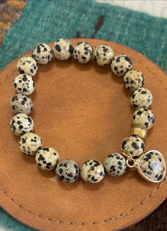 Vintage genuine dalmatian jasper - Gem