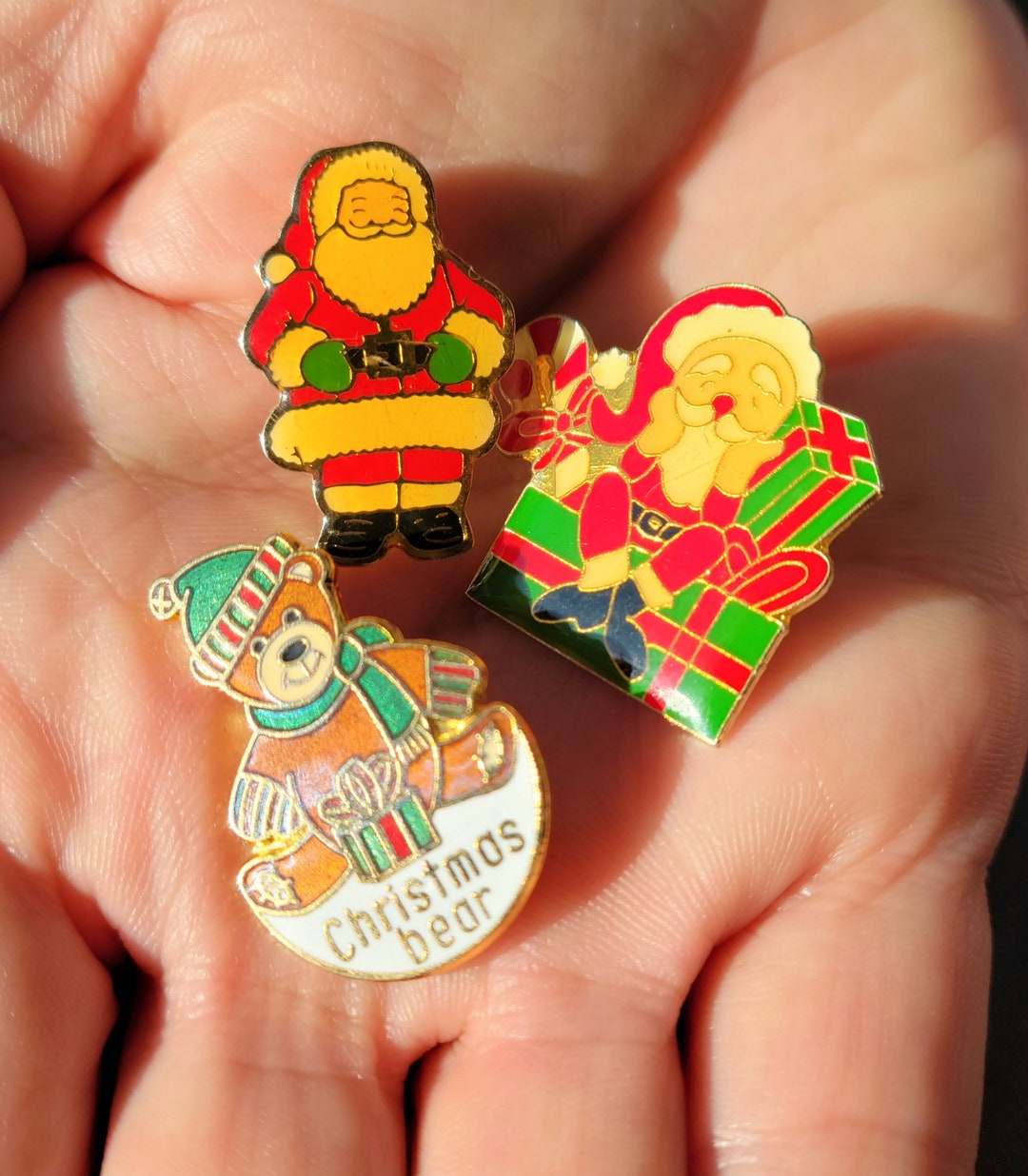 Vintage Christmas Pins Pinback Buttons - Etsy