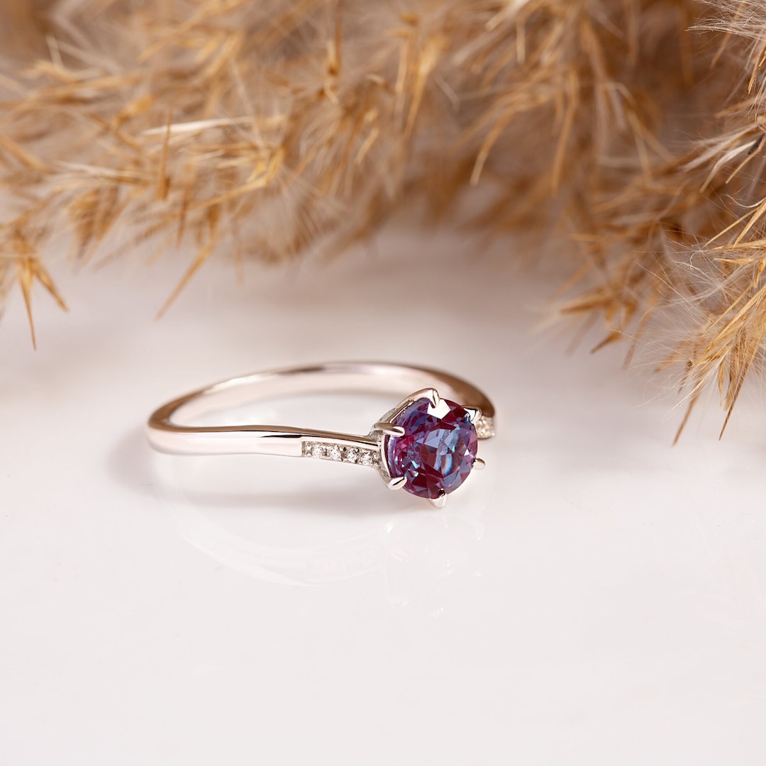 Unique Alexandrite Engagement Ring| Vintage Alexandrite Statement Ring ...