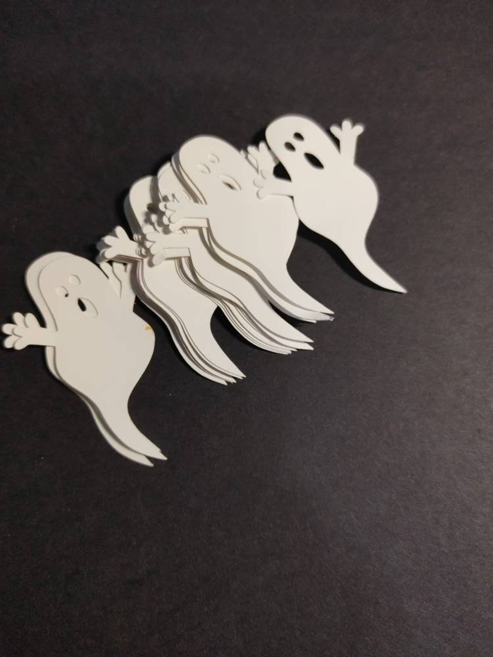20 Pack Ghost Cut Outs, Multiple Sizes, Cardstock Ghosts, Halloween ...