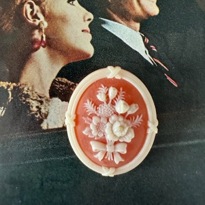 Flower Cameo Brooch - Etsy