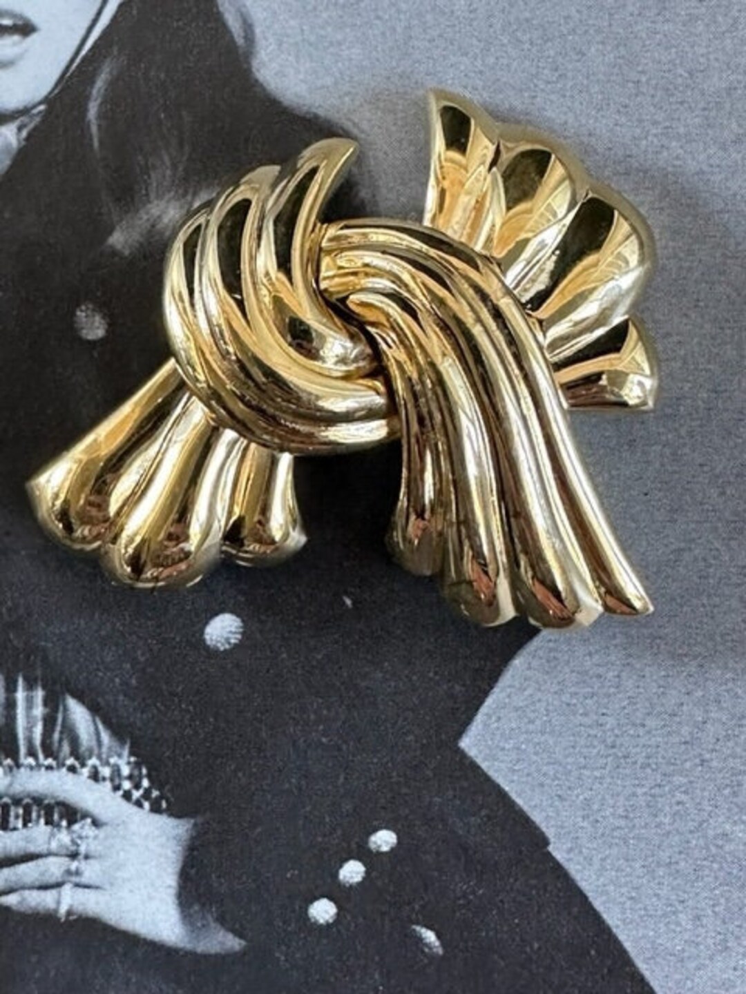 Monet Chunky Ribbon Brooch, Monet Brooches, Gold Tone Brooches, Monet ...