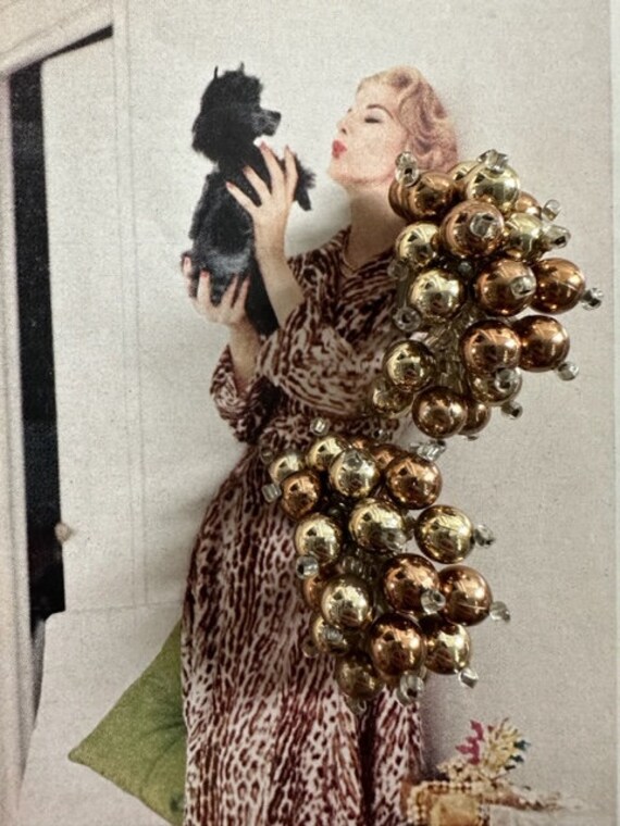 Vintage bead cluster - Gem