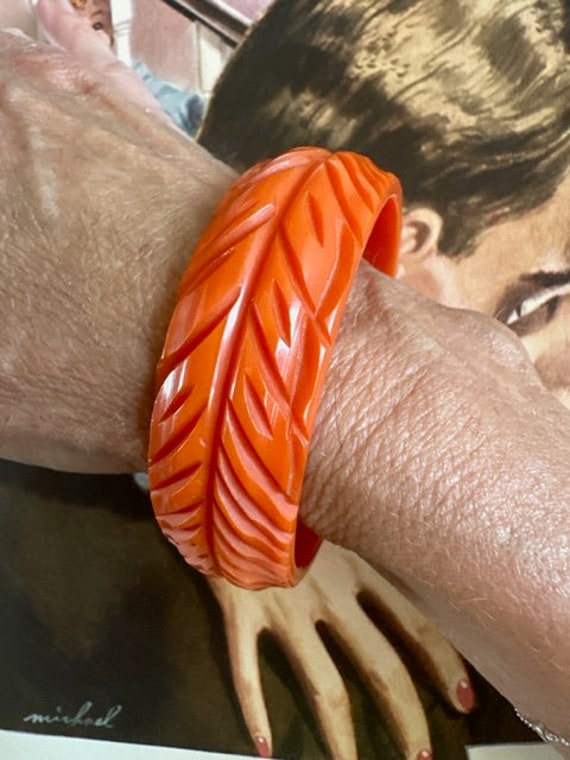 Bakelite Burnt Orange Carved Bangle, Bakelite Jewelry… - Gem