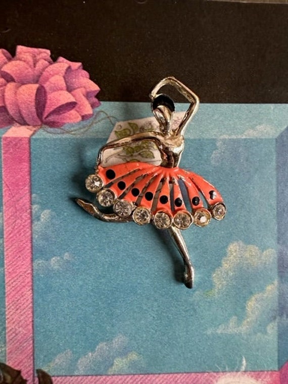 vintage ballerina dancing brooch - Gem