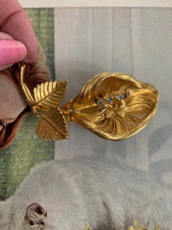 Gold Wire Brooch, Gold Wire Brooch with Rhinestones, … - Gem