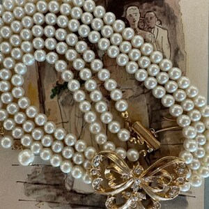 80s Faux 3 Strand Pearls With Gold Rhinestone Butterfly, Faux Pearls ...