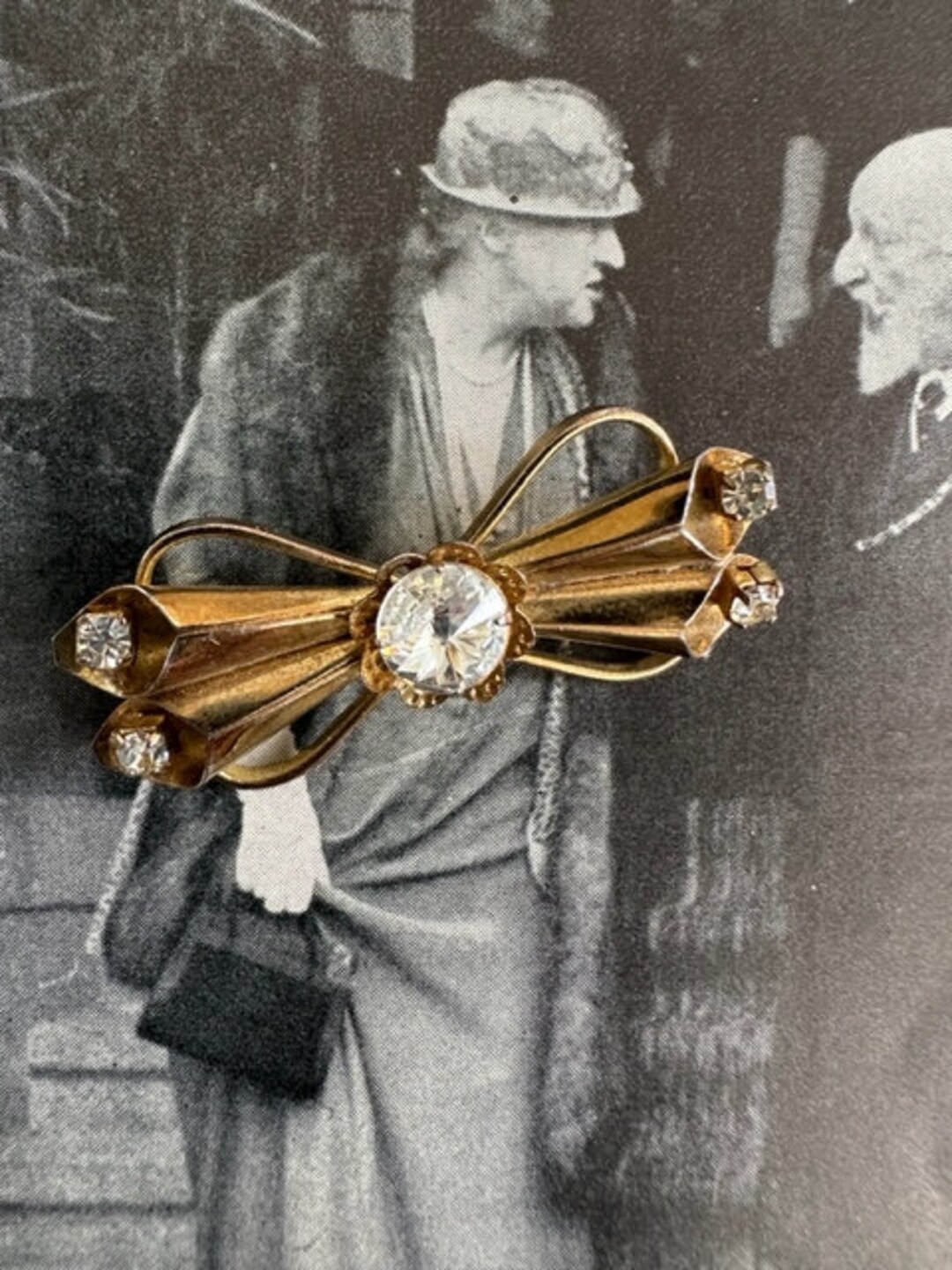 1940s Gold Tone Bow Brooch With Clear Rhinestones Vintage Crystal Pin ...