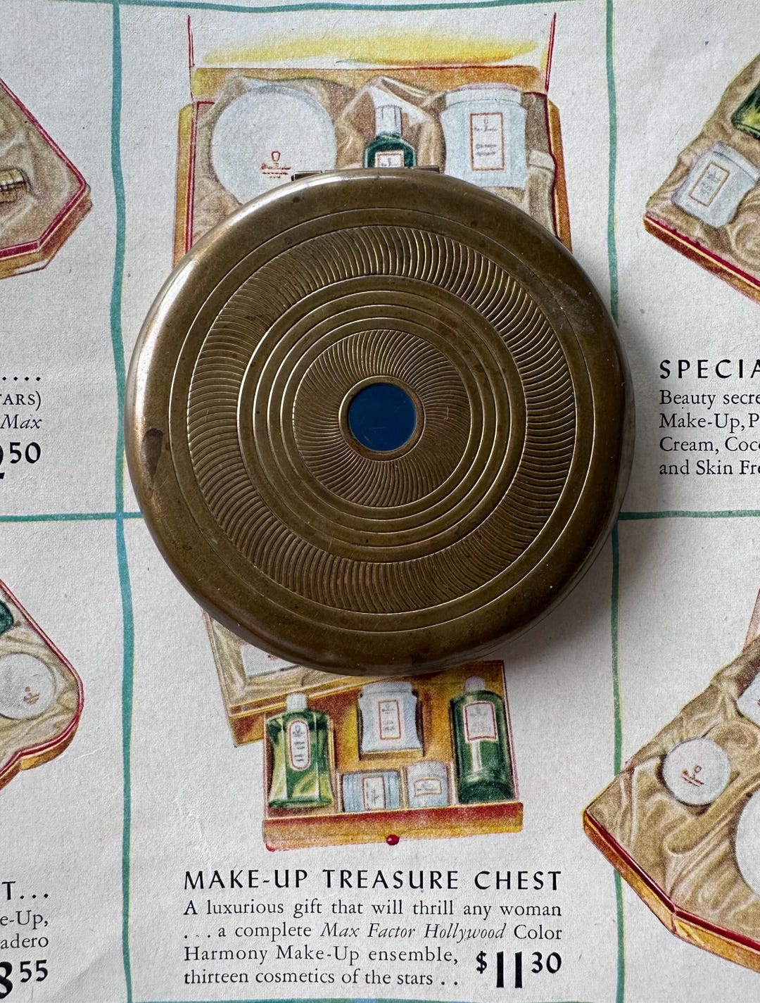 1940s Coty Gold Tone Powder Compact With Blue Enamel Center Vintage Art ...