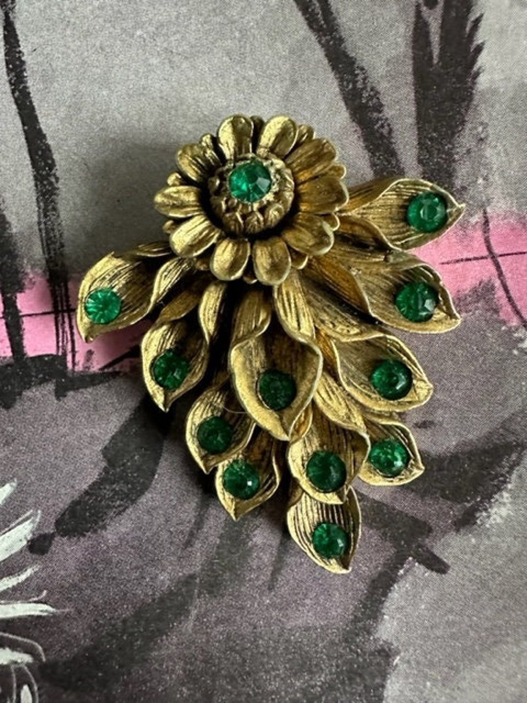 1920s Resin Cluster of Leaves Dress Clip With Green Paste Rhinestones ...