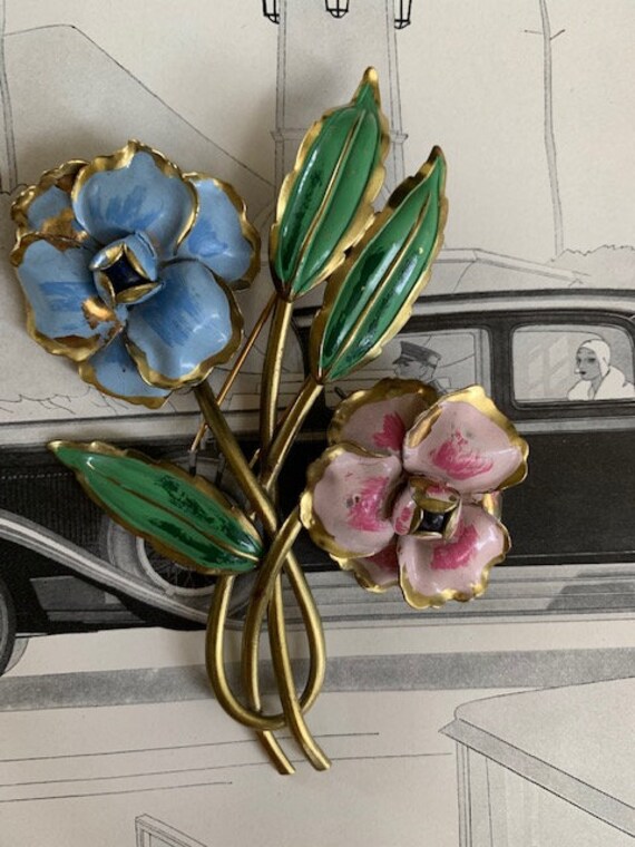 40s Large Gold with Enamel Coat Brooch with Prongs, 4… - Gem