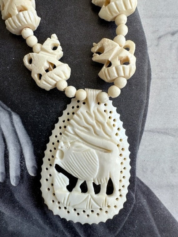 Vintage Carved Bone Necklace, Bone Jewelry, Carved Bo… - Gem