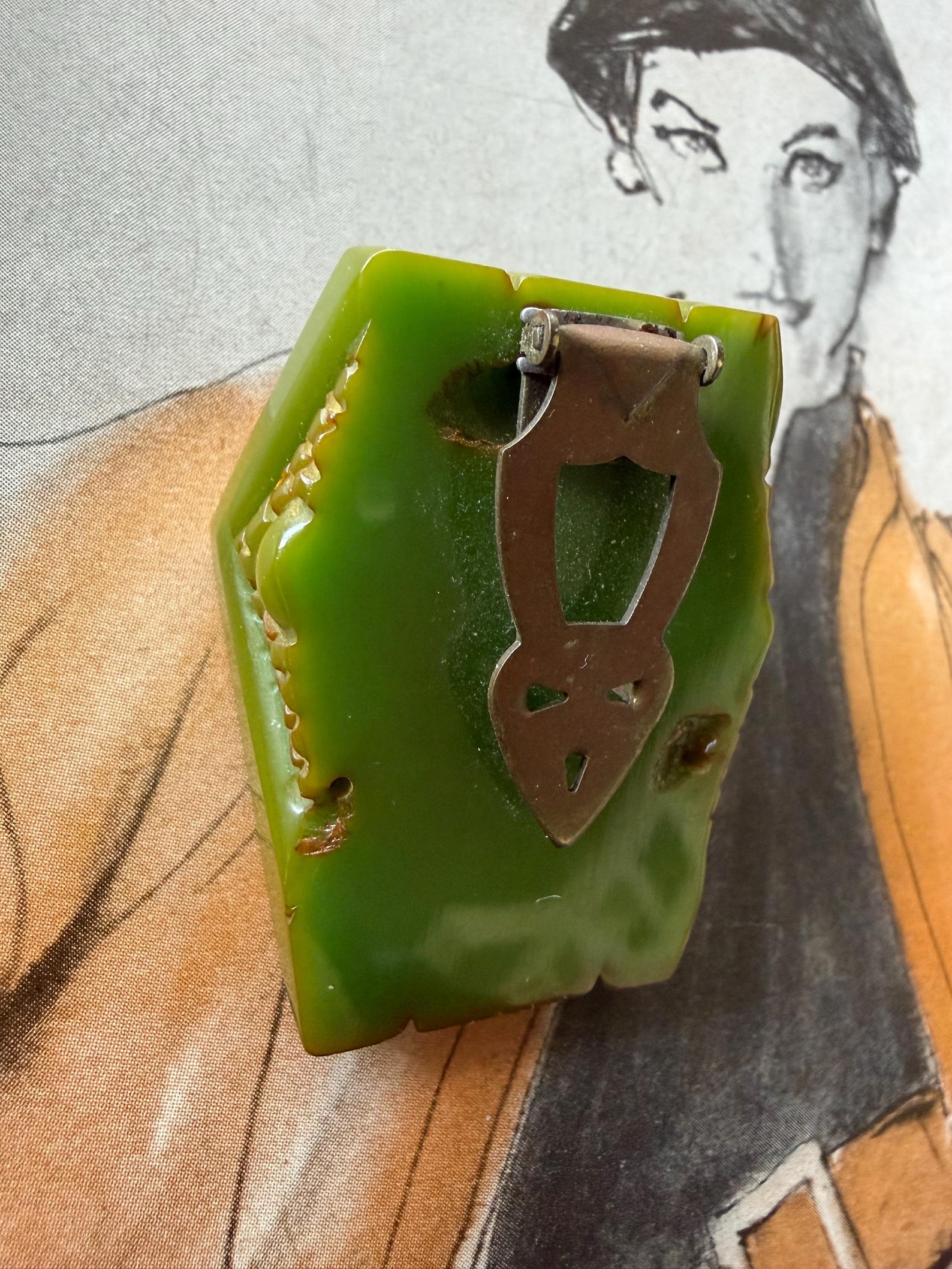 1930s Pea Green Bakelite Dress Clip Chunky Carved Art Deco Vintage ...