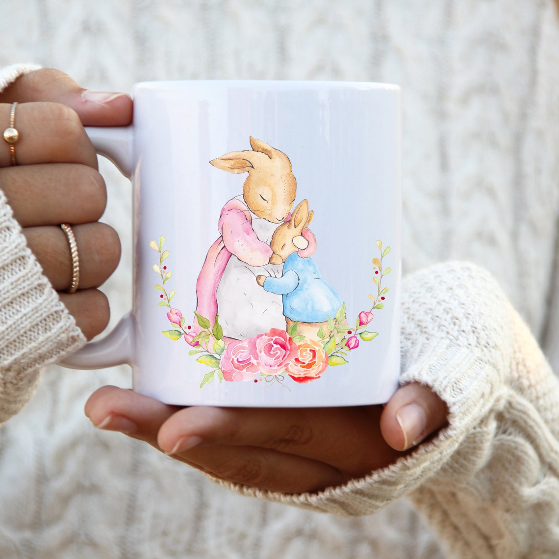 Peter Rabbit and Mom Rabbit Hugging With Floral Bouquet PNG, Mother's ...