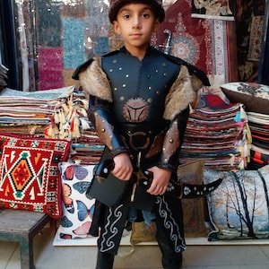 Child Osman Ghazi Wear for Fight , Savci Bay Son of Artugrul , Orhan ...