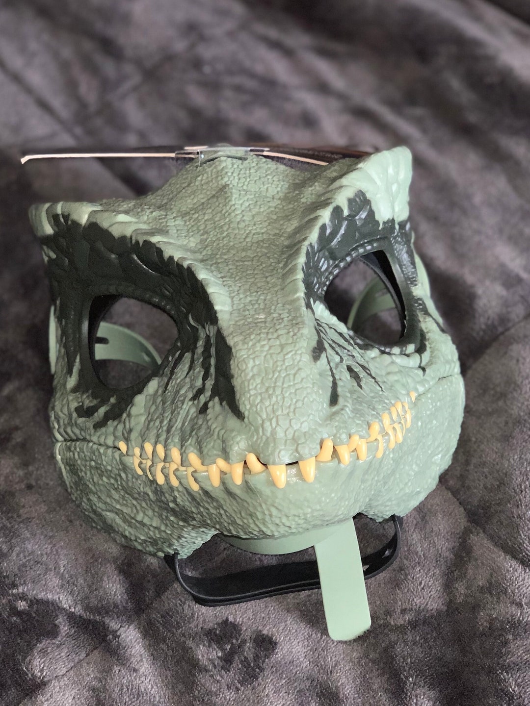 Furry Jurrassic Park Dino Mask Moving Jaw Paintable New Giganotosaurus ...