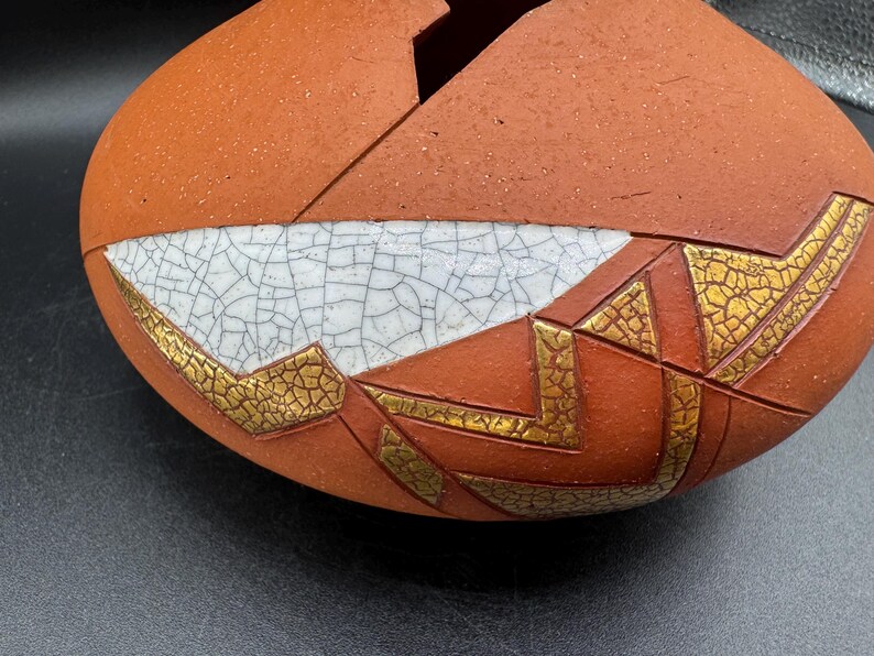 TERRY HABEGER Art Pottery Metallic Gold Crackle White Crackle Ceramic ...