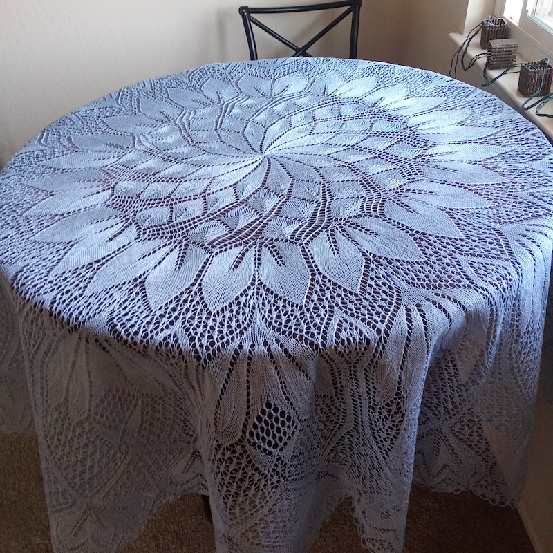 Round Lace Tablecloth - Etsy