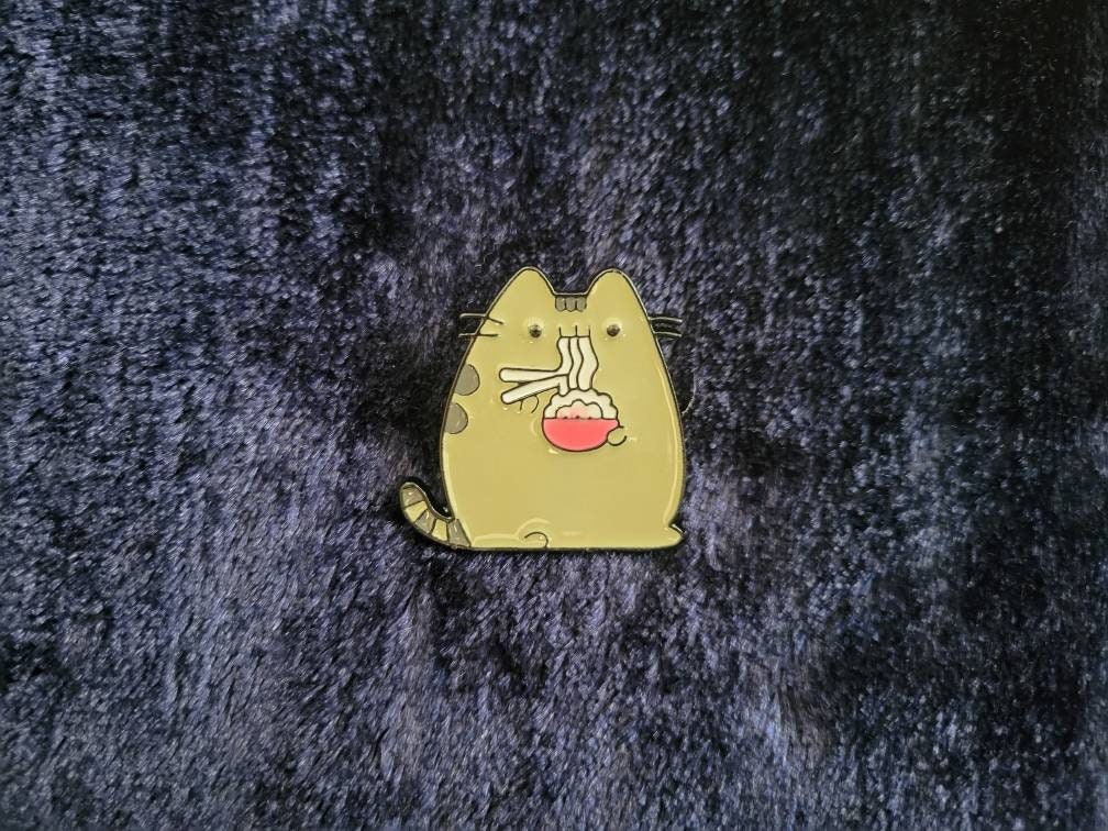 Rocket Noodles Sexy Blackfire Enamel Pin - munimoro.gob.pe