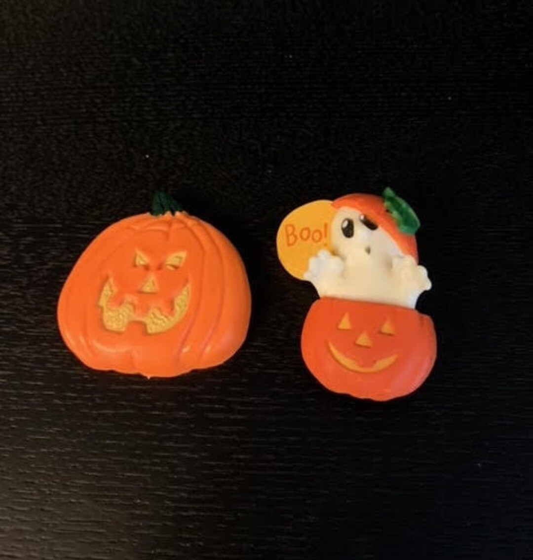 Vintage Halloween Hallmark Ghost on Pumpkin Pin - Vintage 1979 Pumpkin ...