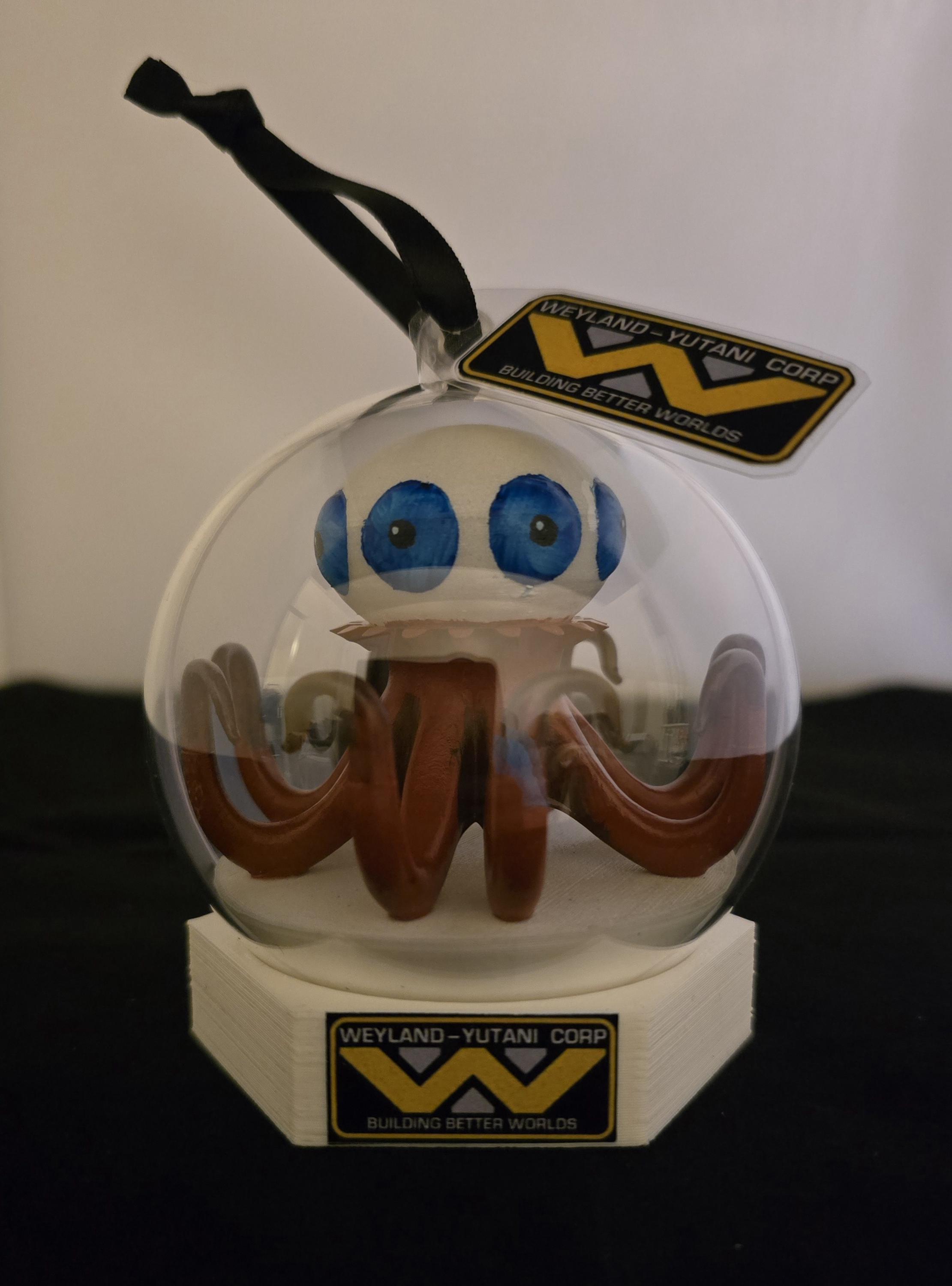 Alien Earth T Ocellus Christmas Bauble With Display Base - Etsy