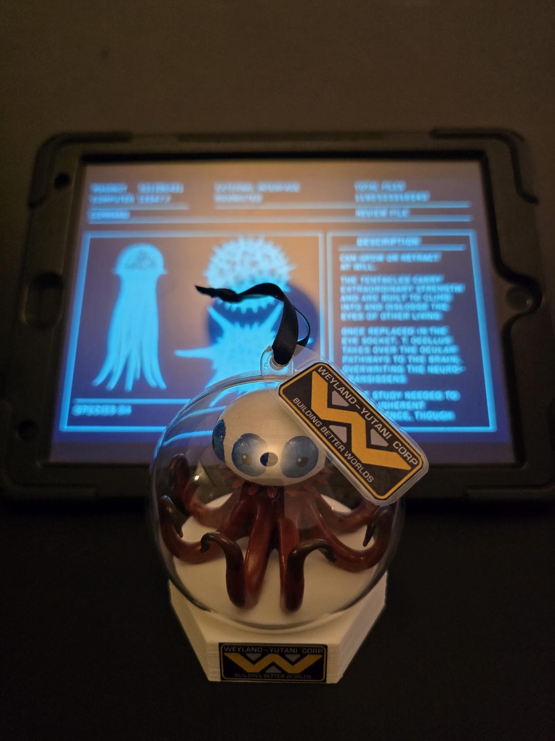Alien Earth T Ocellus Christmas Bauble With Display Base - Etsy