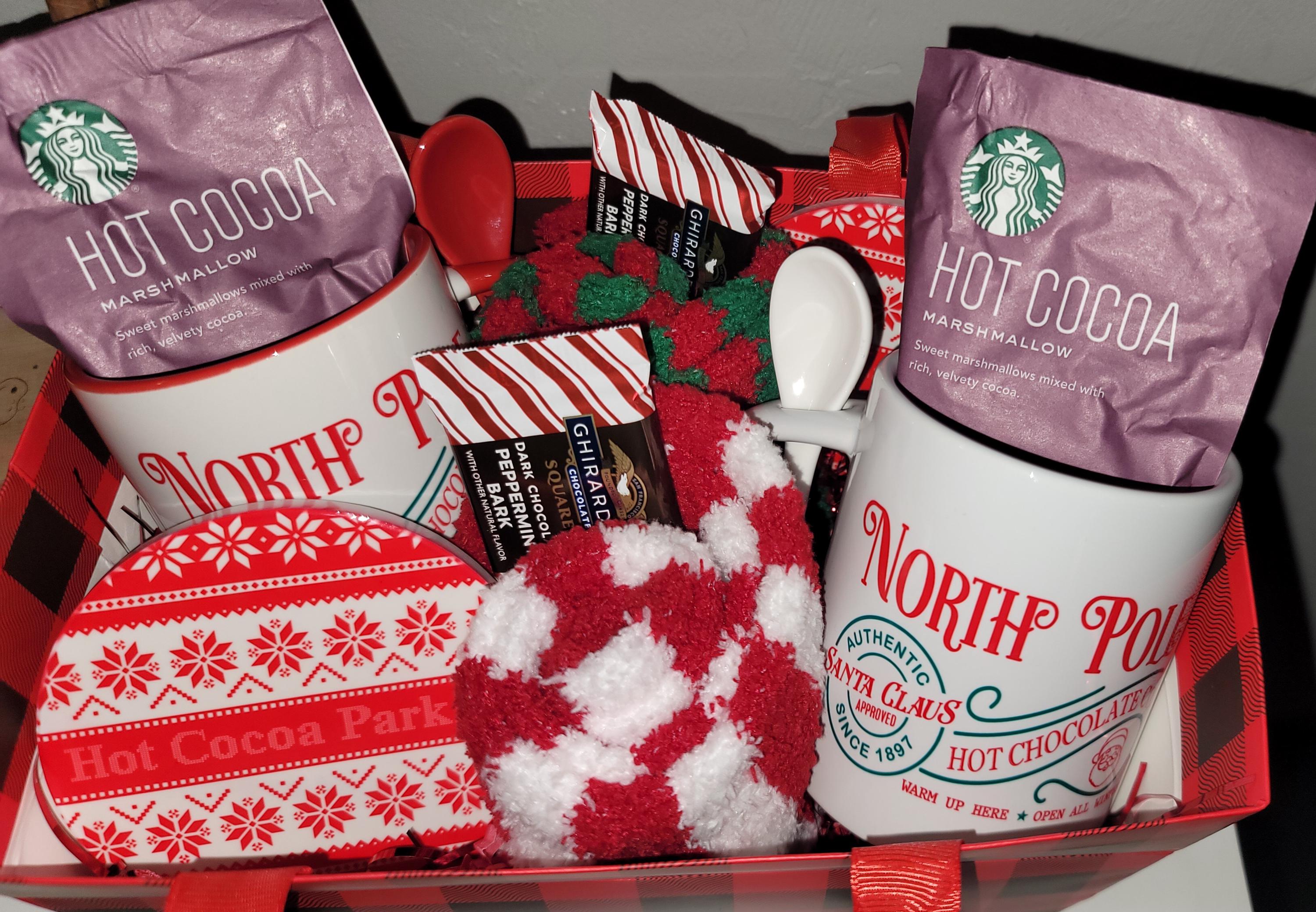 Hot Cocoa Gift Basket for Two - Etsy