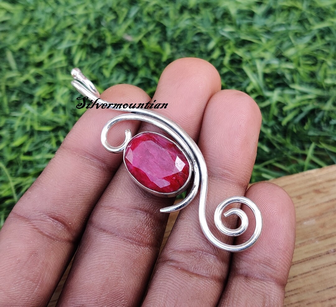 Faceted Kashmir Ruby Pendant, 925 Sterling Silver Pendant, Oval Cut Ruby Gemstone Pendant ...