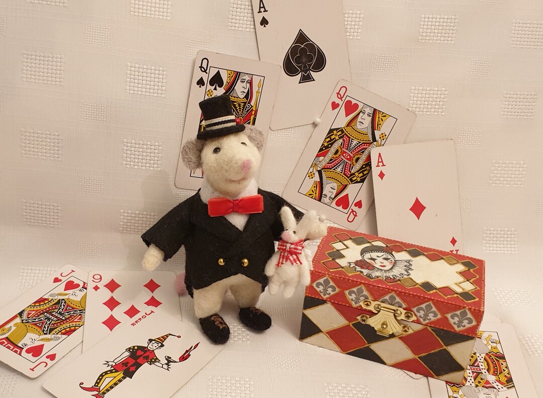 Needle Felted Mouse, Collectable Mouse Figurine, Cute Felt Gift ...