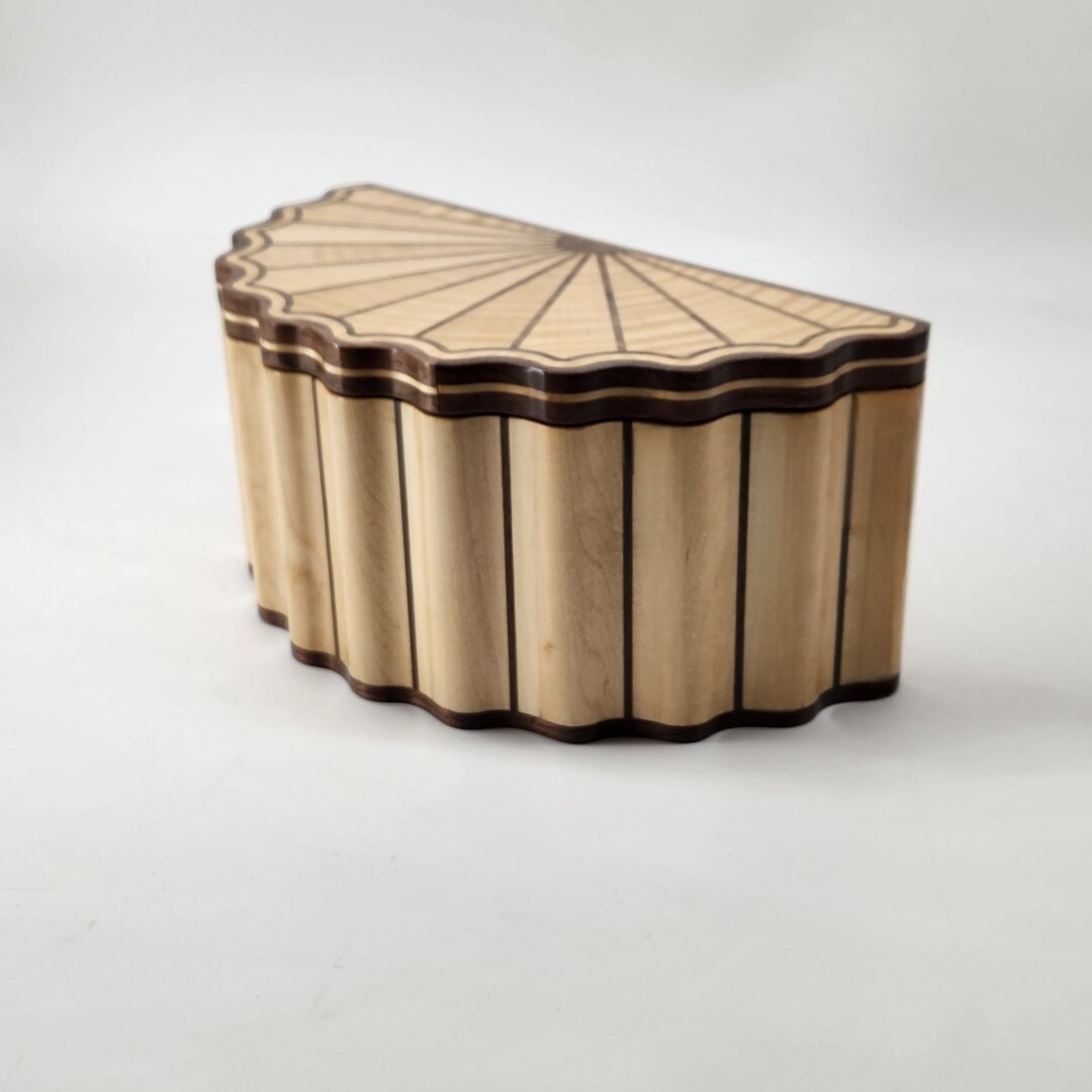 Decorative Maple and Walnut Sea Shell Keepsake Box,handcrafted Keepsake ...