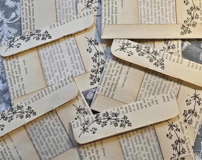 Handmade Vintage Pocket and Tags / Chart Paper Pocket and Tags ...