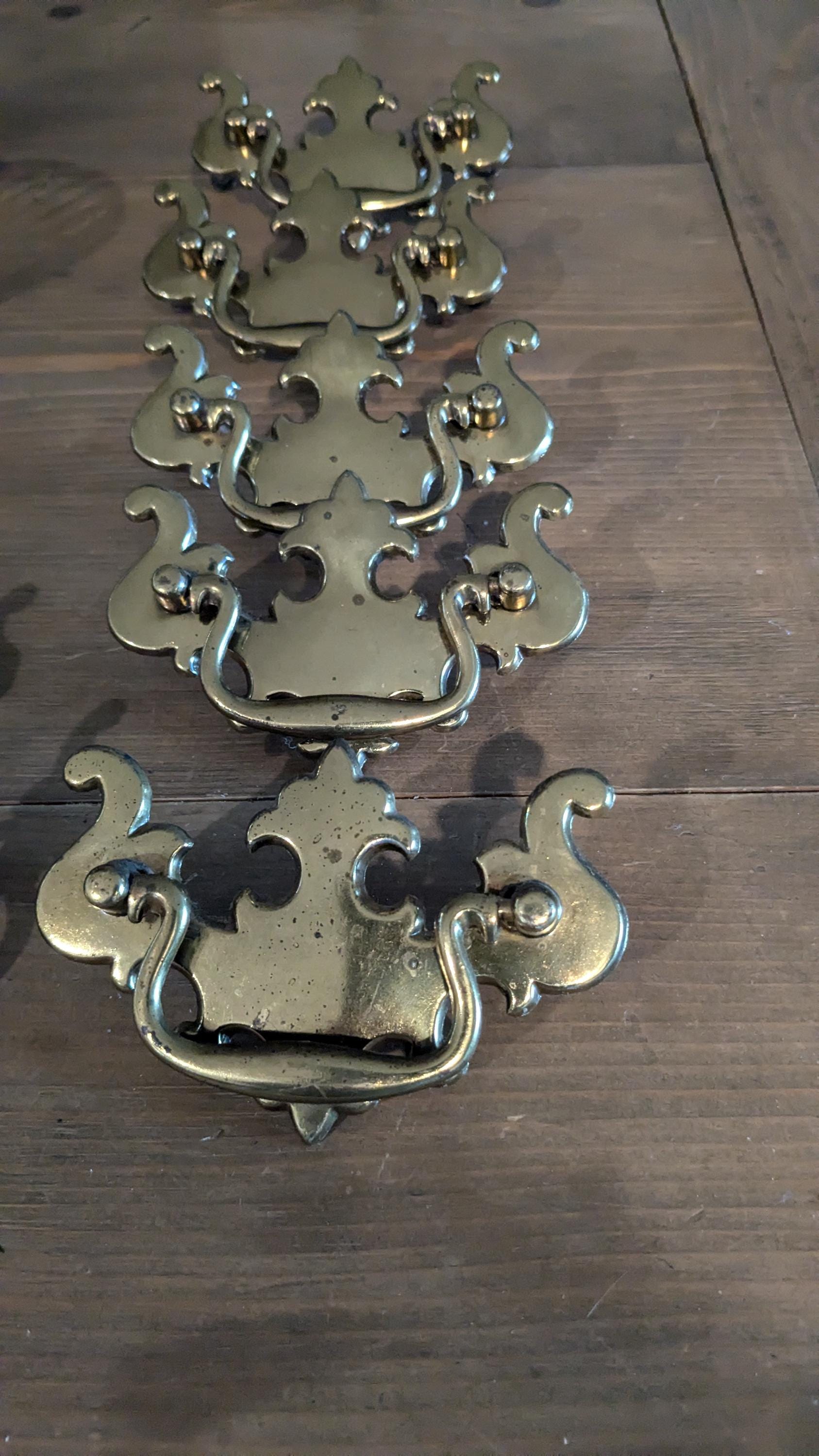 Colonial Style Bat Wing Vintage Drawer Pulls Handles Lot of 8 - Etsy