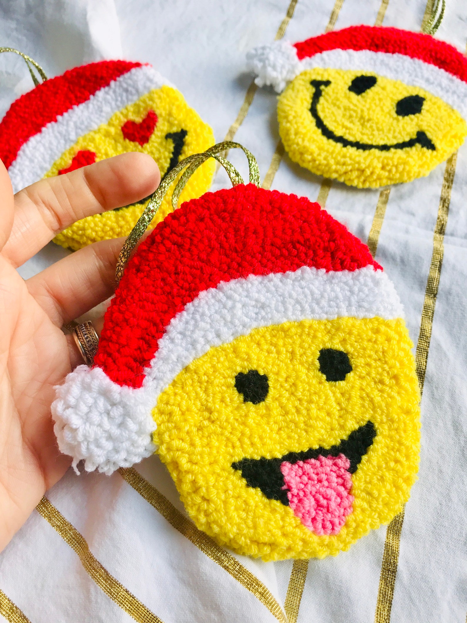 Xmas Decoration, Smiley Face Christmas Hat, Christmas Gifts, Emoji ...