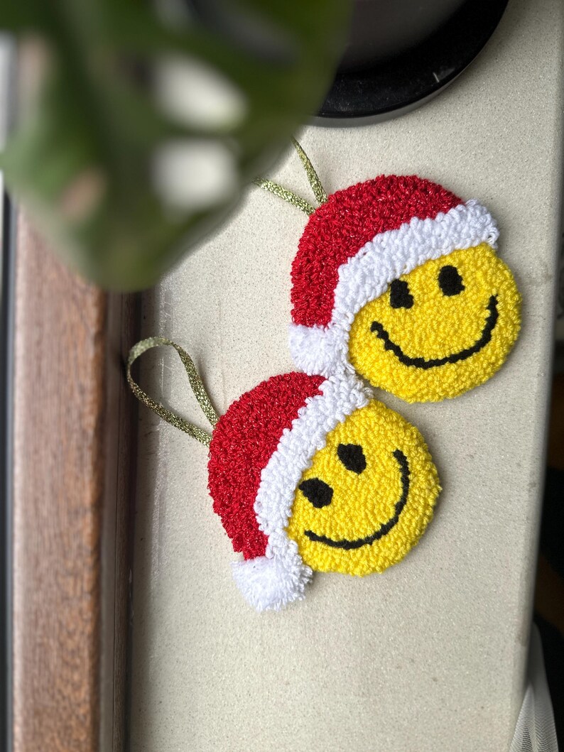 Xmas Decoration, Smiley Face Christmas Hat, Christmas Gifts, Emoji ...
