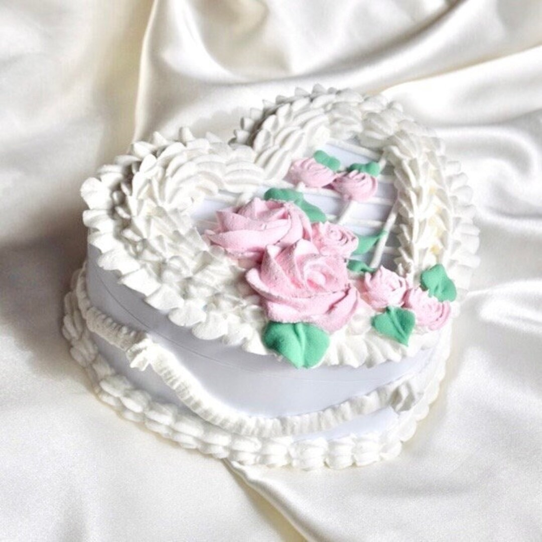 Vintage Rose Fake Cake Jewelry Box / Heart Jewelry Box / Cake Decor ...
