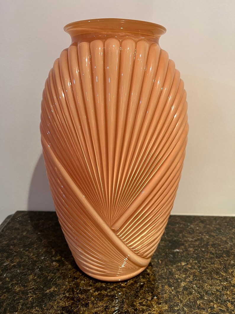 Art Deco Style Shell Peach Vase - Etsy
