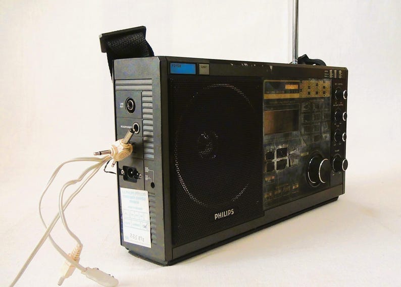 Philip D2935 Synthesized World Radio Receiver With Digital Display - Etsy