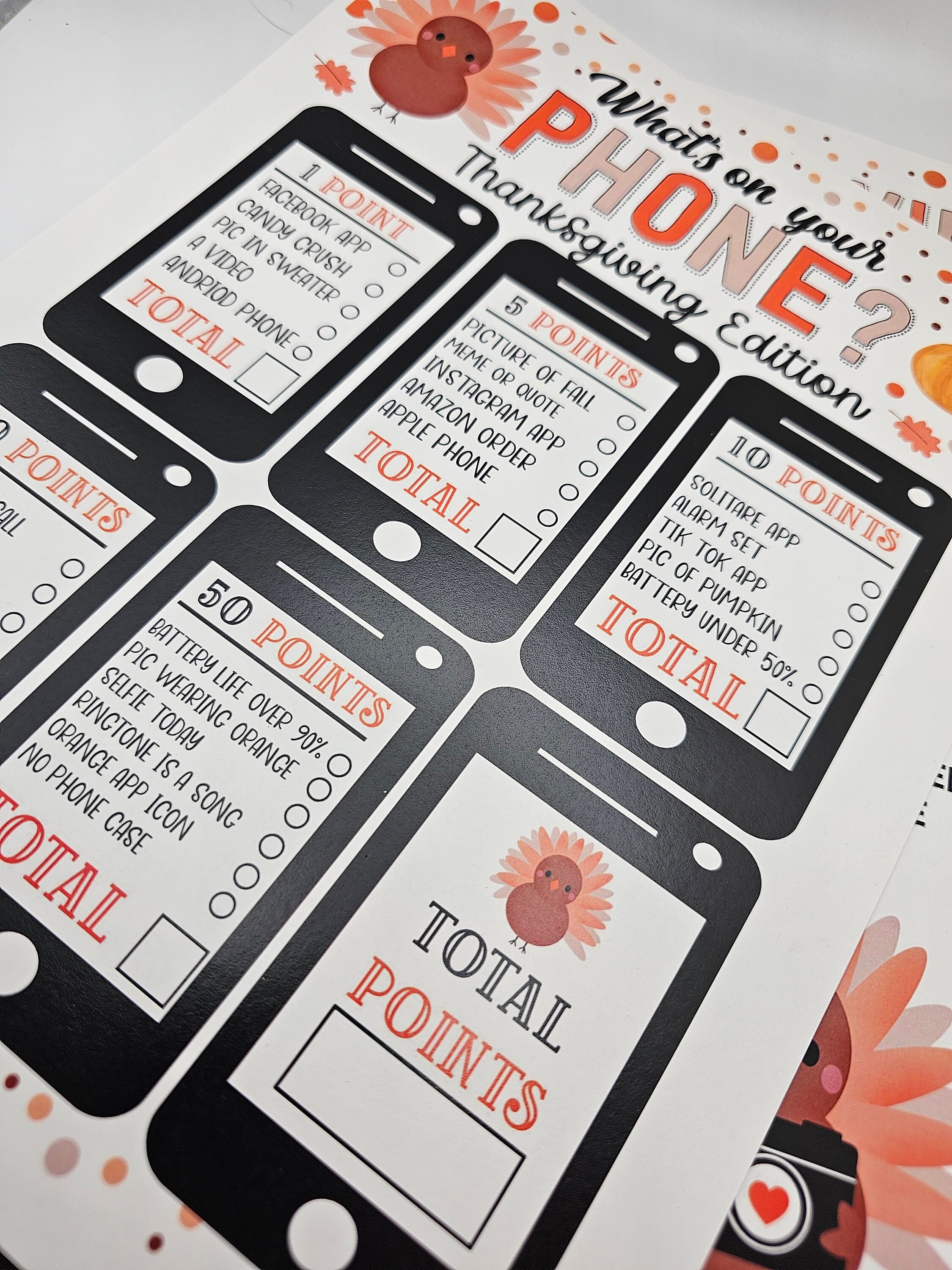 Thanksgiving Phone Games Scavenger Hunt Whats on Your Phone Game Pack ...
