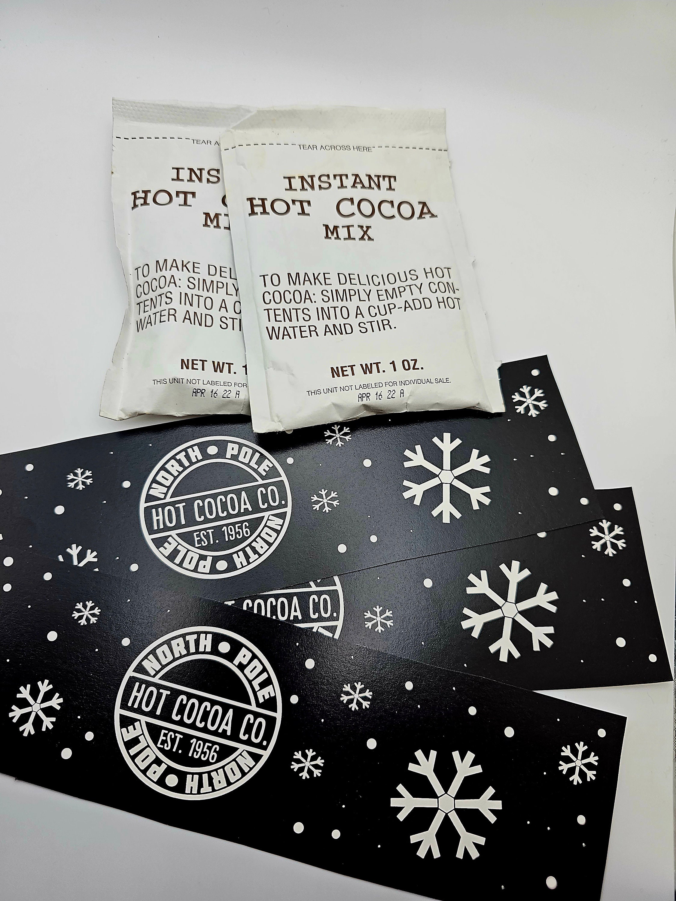 Hot Cocoa North Pole Hot Chocolate Christmas Instant Wrappers Holiday ...