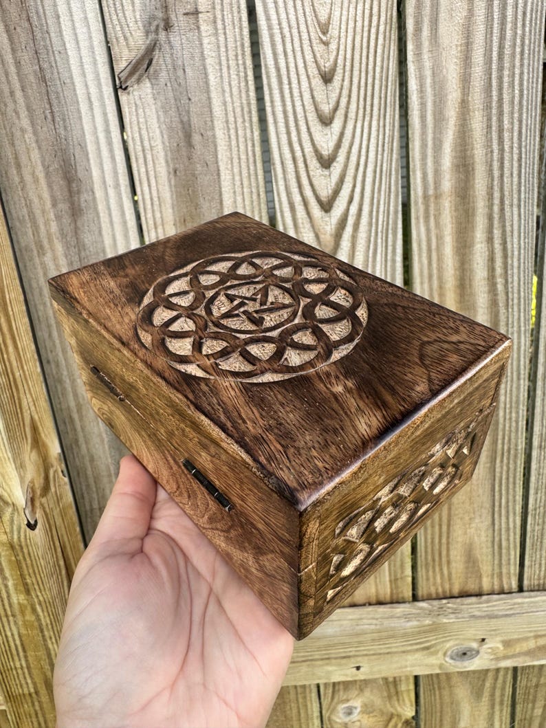 Celtic Knot Pentagram Box - Etsy