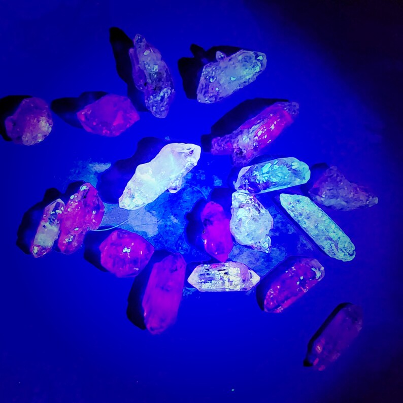 UV Reactive Natural Quartz Points - Etsy