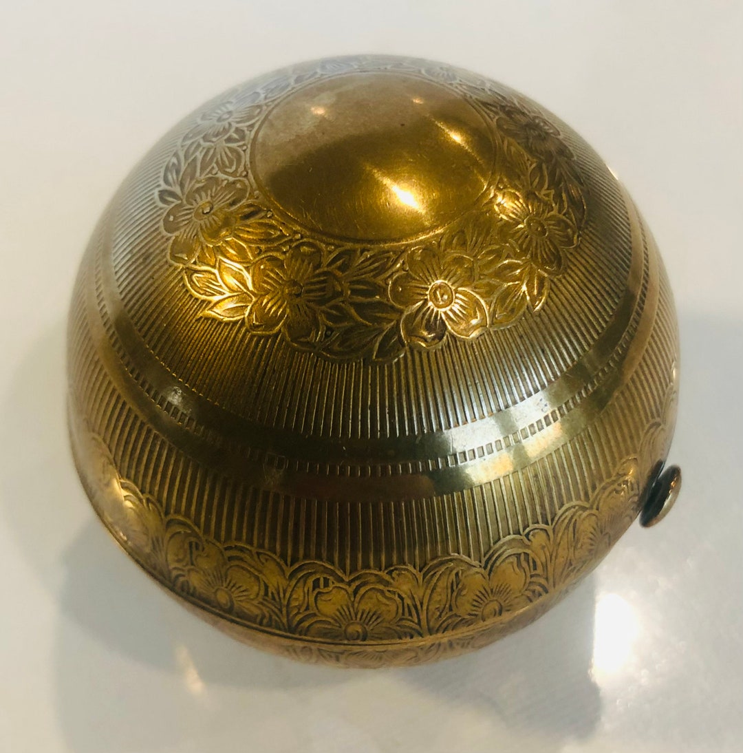 Pygmalion Sphere Powder Compact - Etsy