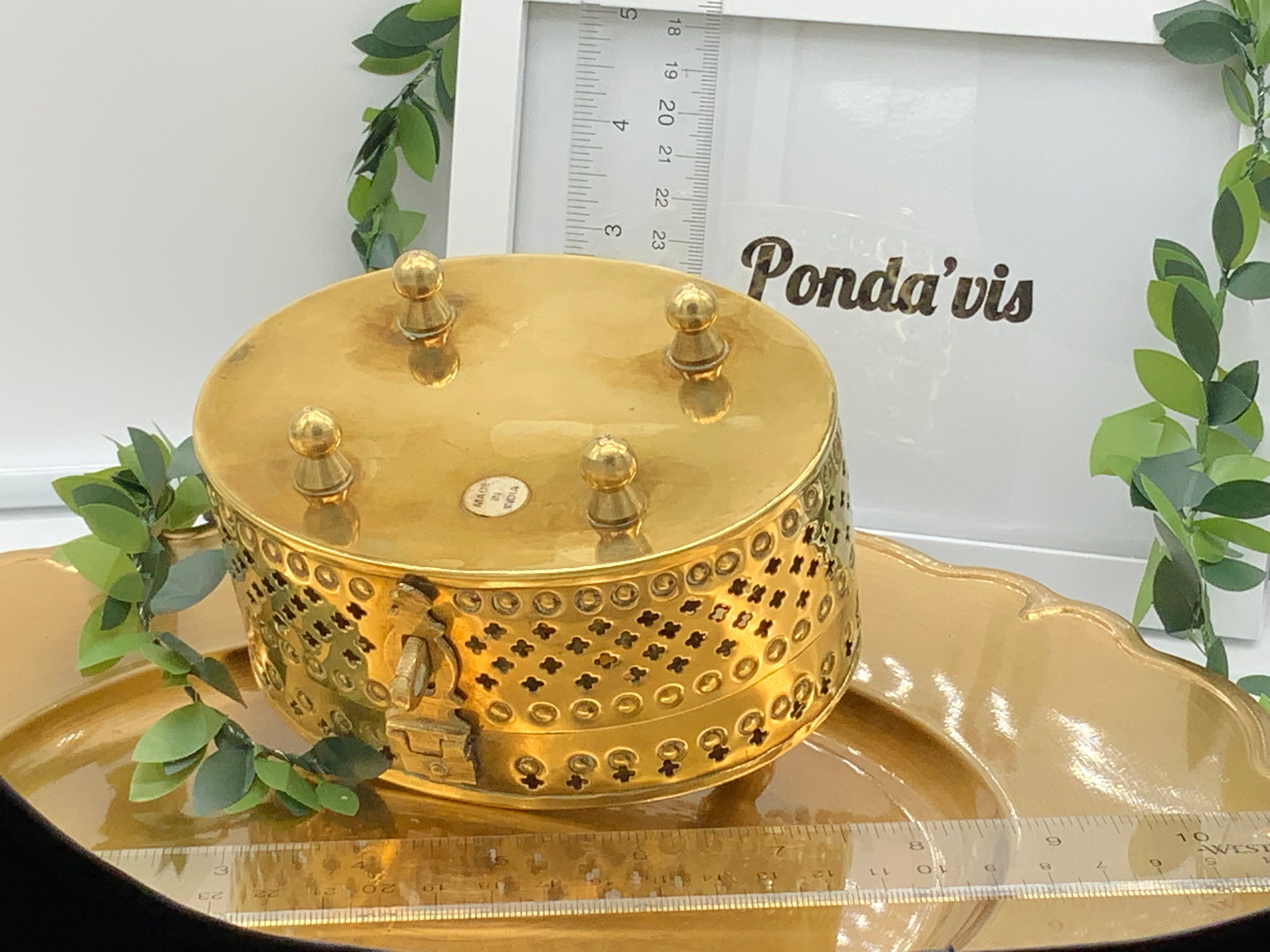 Vintage Gold Oval Hinged Box With Latched Lid Made in India - Etsy