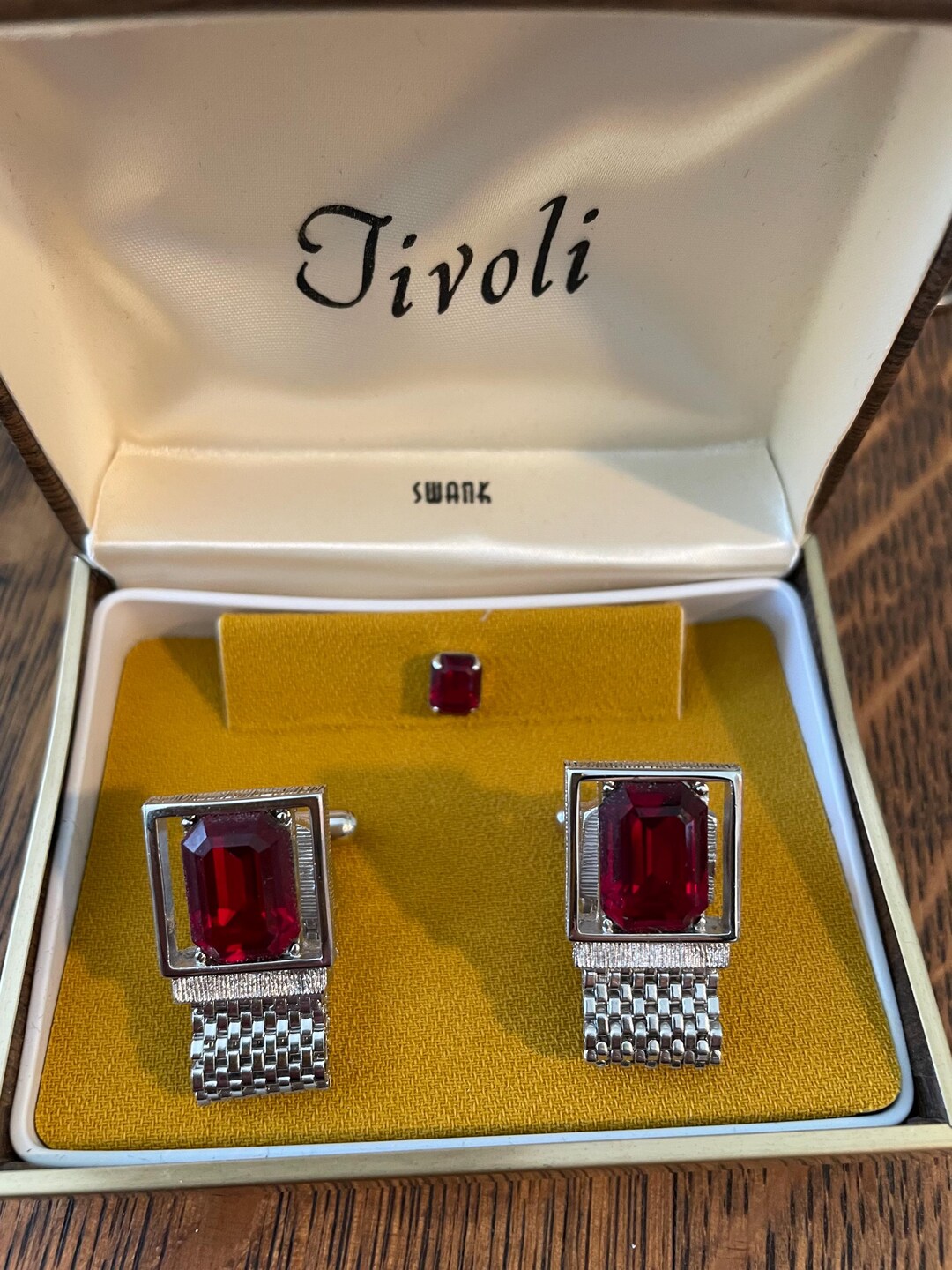 Swank Tivoli Silver Mesh and Ruby Red Cuff Links and Tie Pin - Etsy