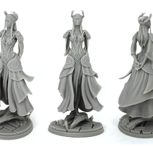 The Baroness | Young Female Elf Noble Mini | 32mm & 74mm Model ...