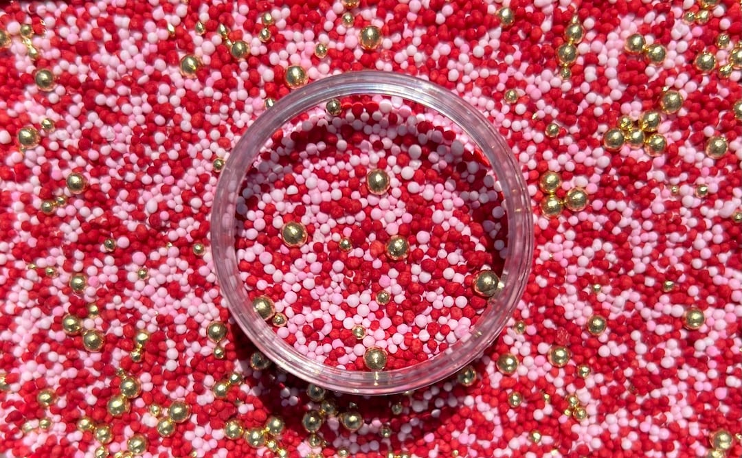 Temptation Valentine’s Day Sprinkles Edible Nonpareil 100s and 1000s ...