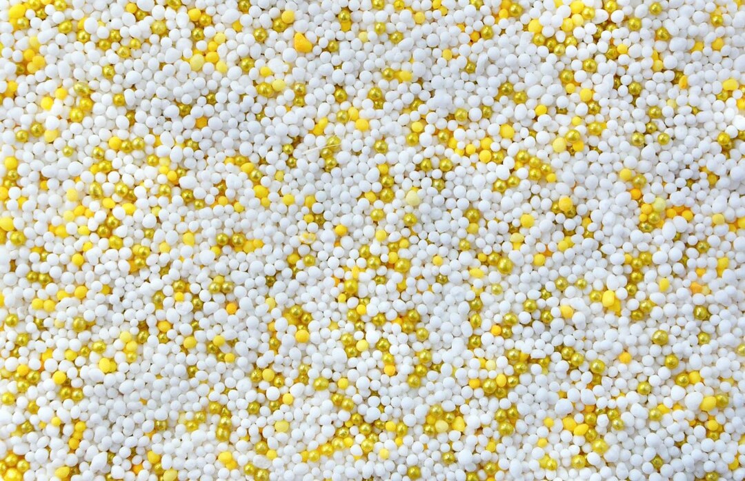 Daisy White Yellow Gold Edible Floral Themed Sprinkles Blend Mix Cake ...