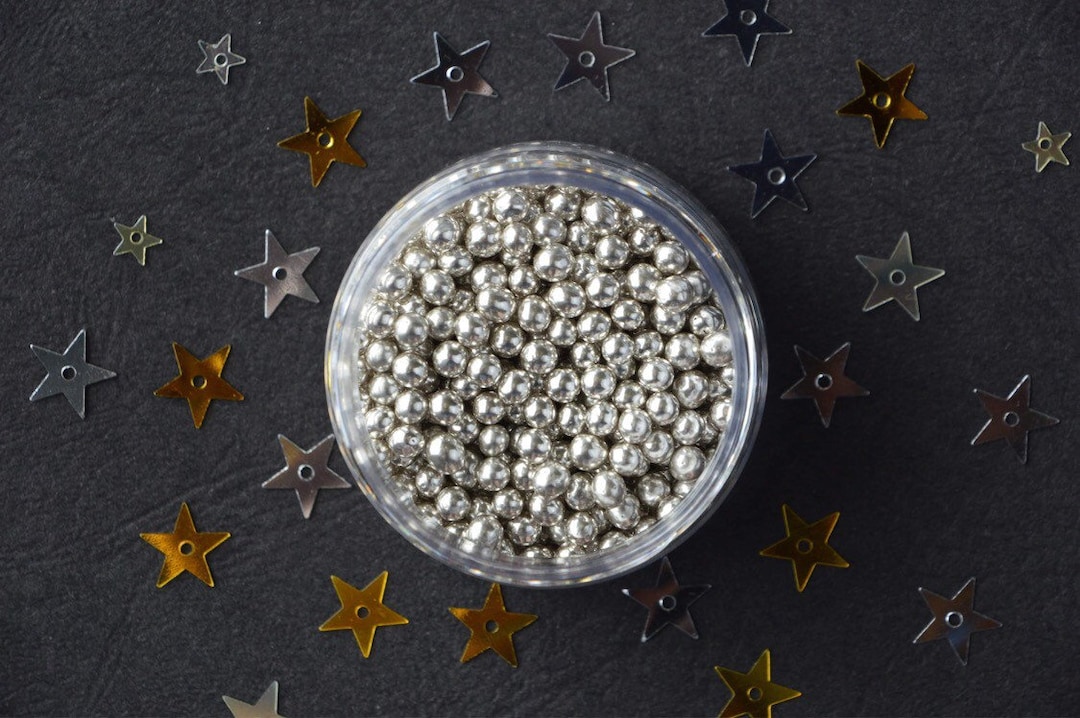 Shine Bright Like A Diamond 4mm Silver Cachous Sprinkles Shiny Edible ...